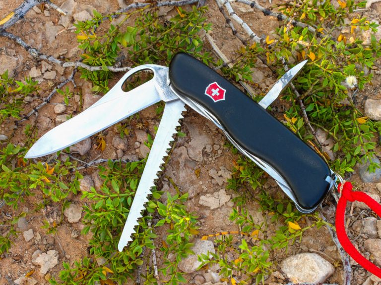 Ultimate Guide To Victorinox Swiss Army Knives - Knives Illustrated