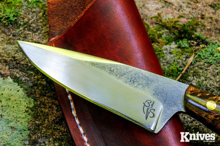 HANDY AT YOUR HIP - Knives Illustrated