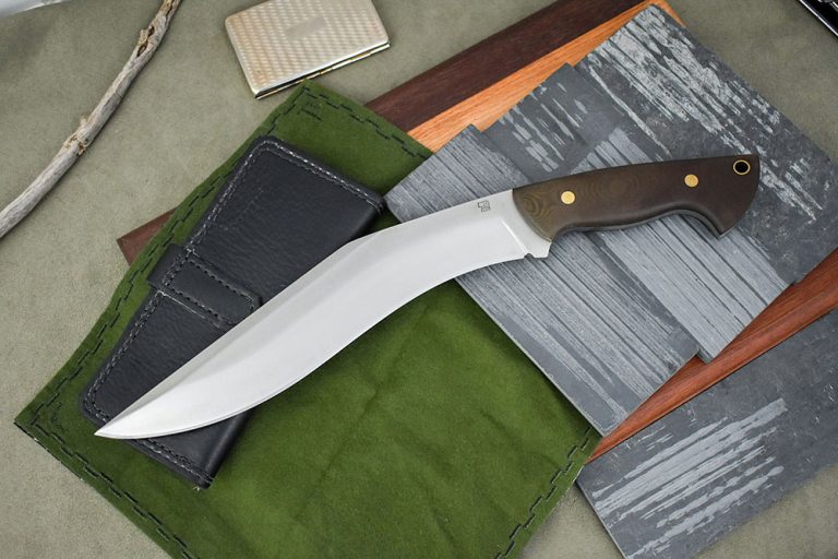 Large Knives: The Ultimate in Utility - Knives Illustrated