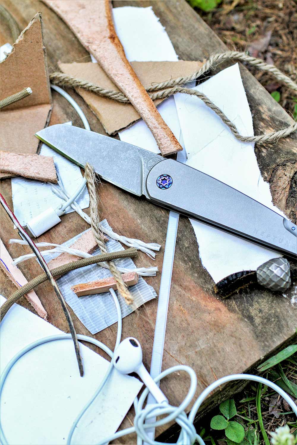 TIETZ Custom Design - Knives Illustrated