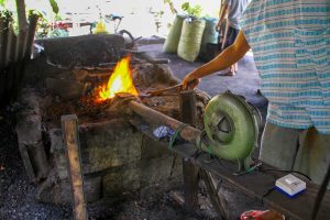 Forged Filipino Bolo Knives - Knives Illustrated