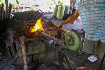 Forged Filipino Bolo Knives - Knives Illustrated
