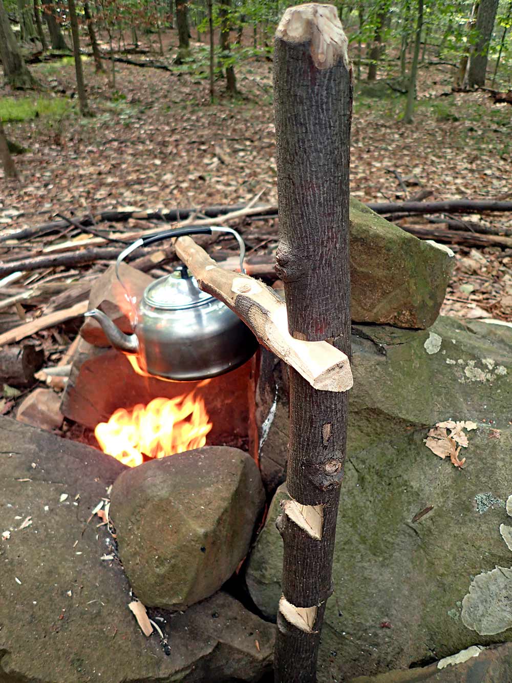 CRAFTY COOKING RIGS - Knives Illustrated