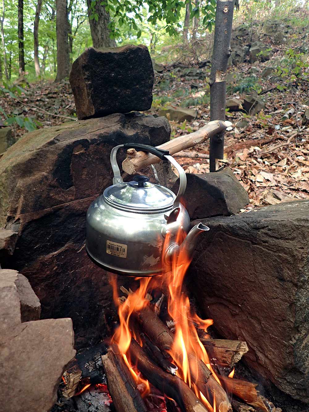 CRAFTY COOKING RIGS - Knives Illustrated